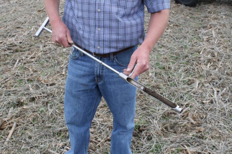 Soil Sampling: It’s a Simple Process | United Soybean Board